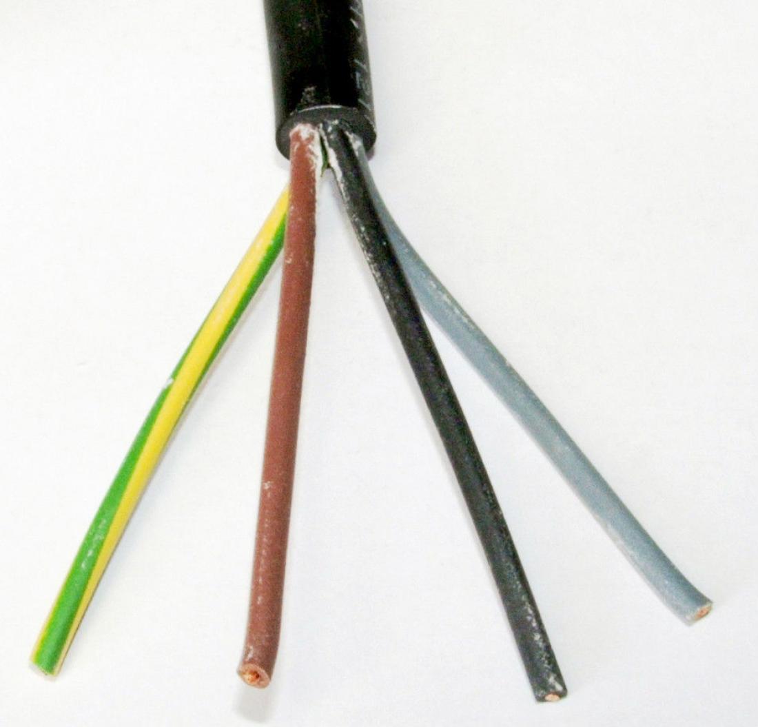 6 mm² 4 Core (3C+E) 415V Rubber Insulated cord - 30 meter long